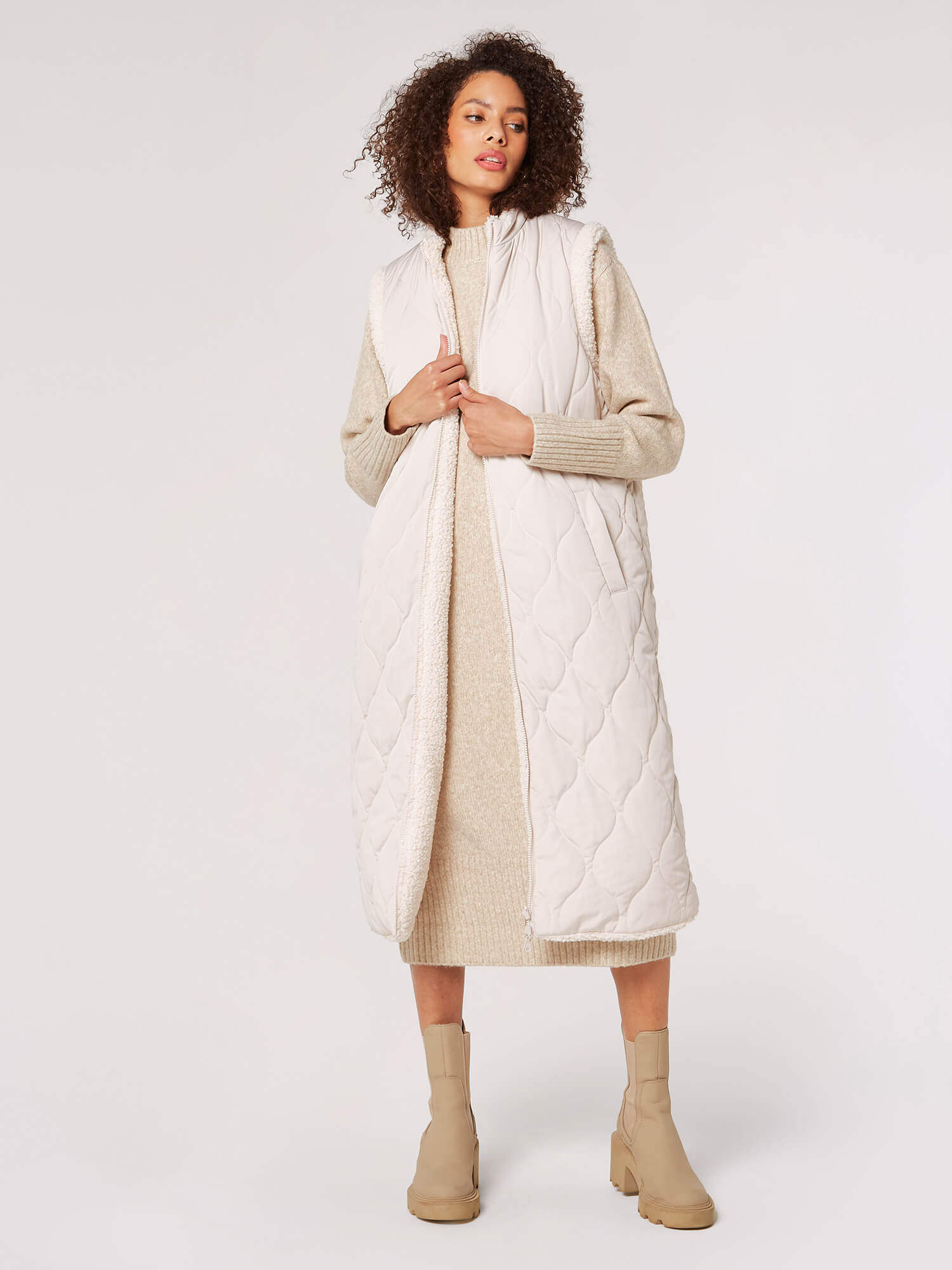 Reversible Longline Quilted Borg Gilet | Apricot Clothing