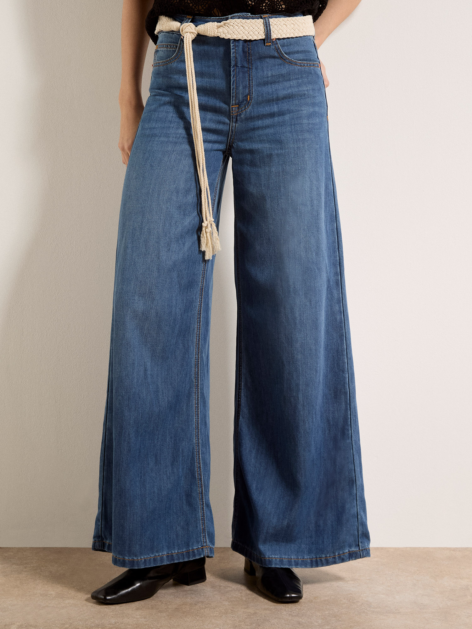 Zana Wide-Leg Cotton Blend Jeans | Apricot Clothing