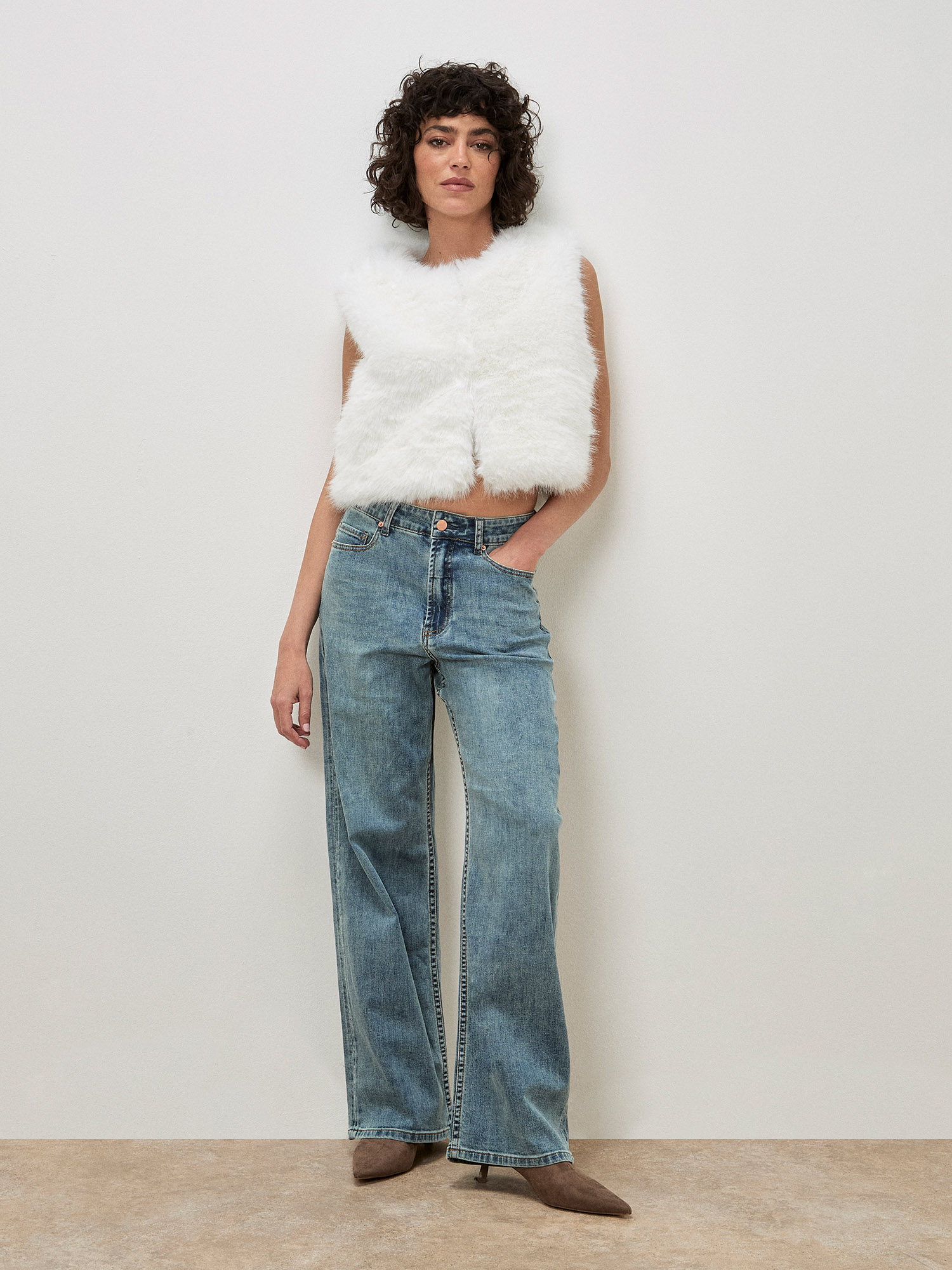 Elisa Soft Stretch Straight Leg Jeans | Apricot Clothing